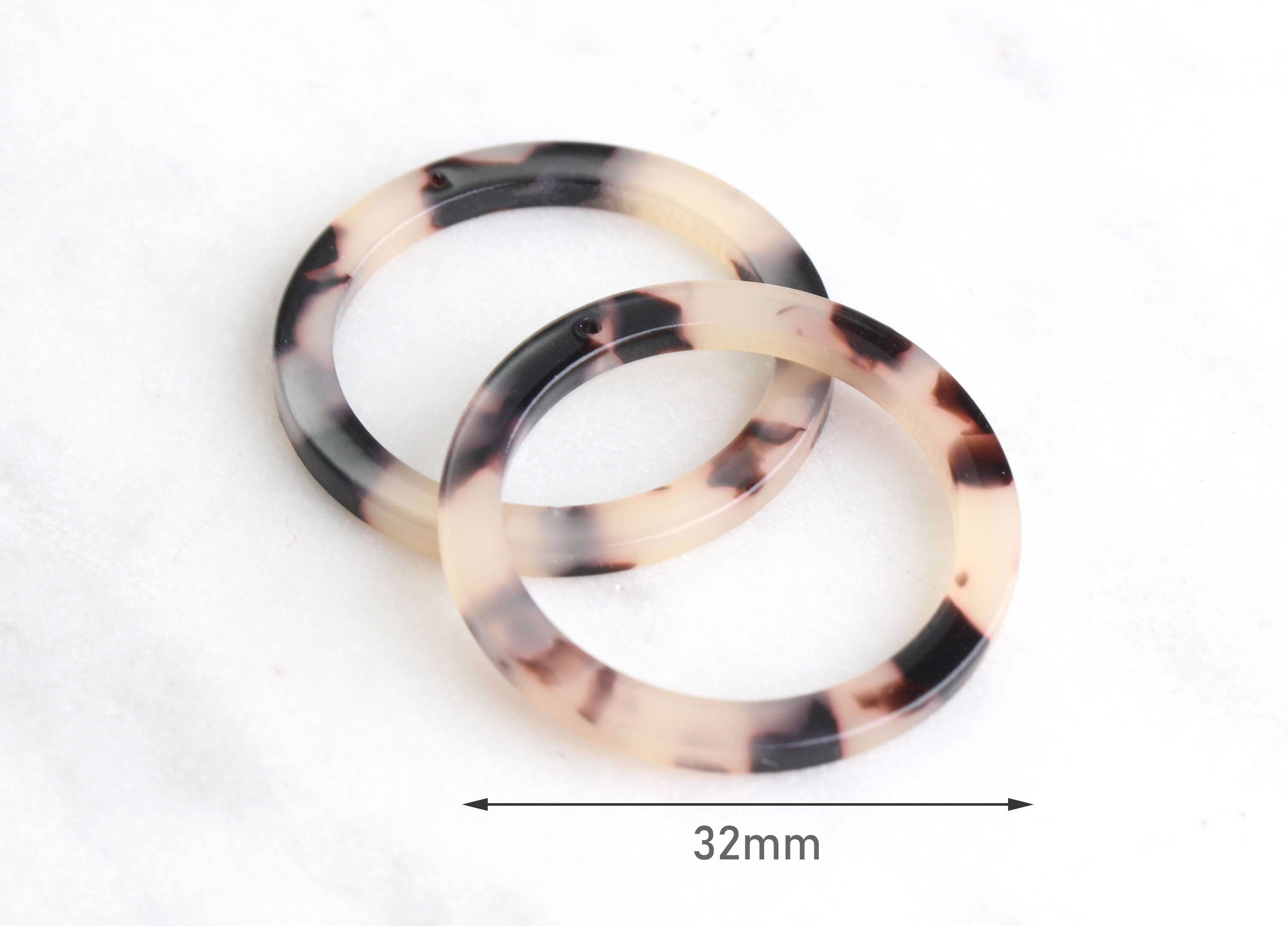 2 Blonde Tortoise Shell Ring Pendants, 1 Hole, Circle Connector Links,