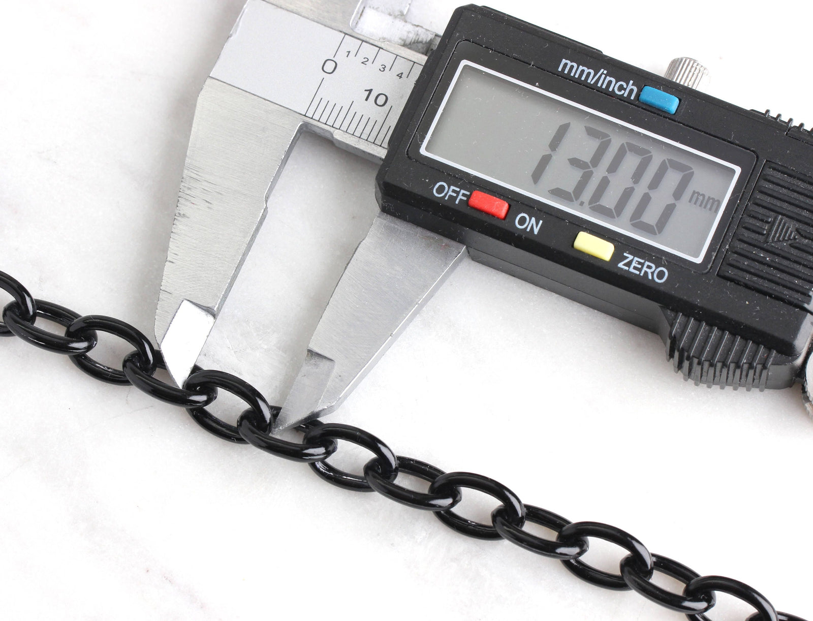 5ft Glossy Black Acrylic Chain, 13mm, Small Size, Long Continuous Leng