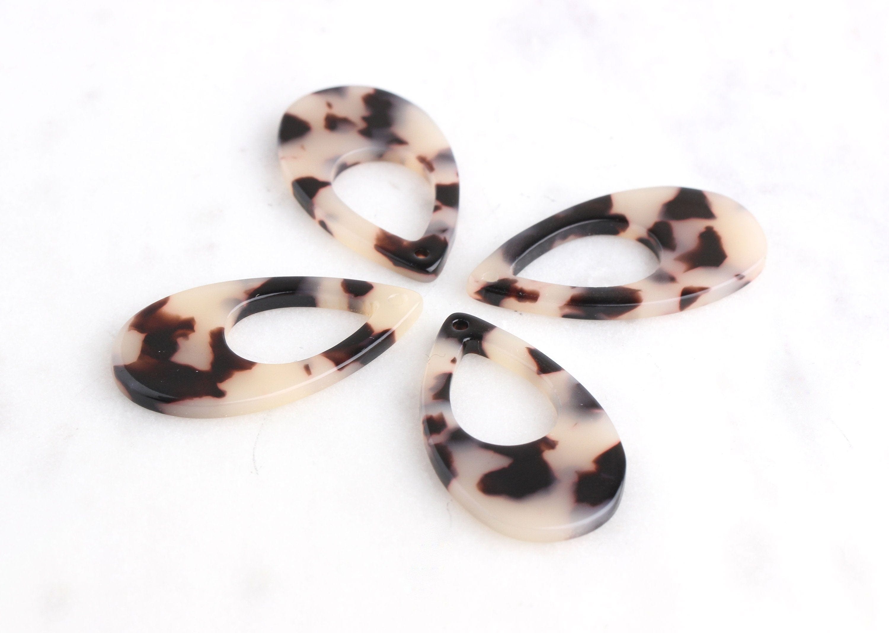 4 Beige Tortoise Shell Beads, Resin Blanks Acrylic Keychain, Narrow Te